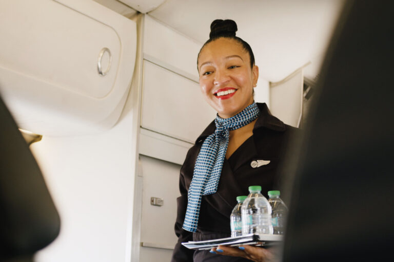 Flight Attendants – GoJet Airlines